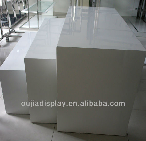White Clothes Display Table/clothing Store Fixtures/cloth Shop Counter ...