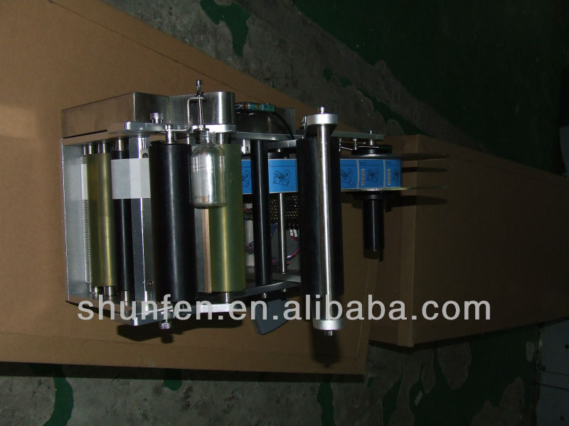 Mt50 Semi-automatische Ronde Fles Etiketteermachine Met Pedaal,Semi ...