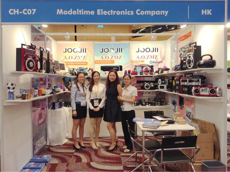 2014 new arriving solar dynamo radio with LED lantern - Portable Radio ...