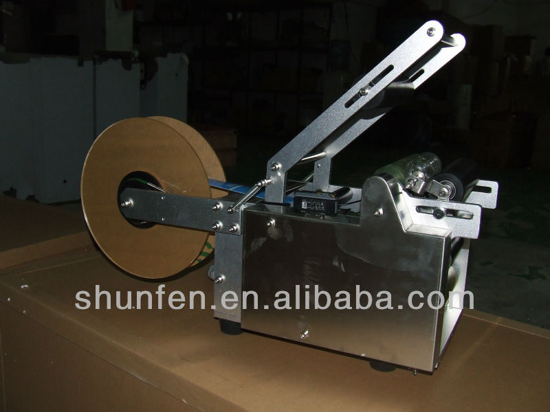 Mt50 Semi-automatische Ronde Fles Etiketteermachine Met Pedaal,Semi ...